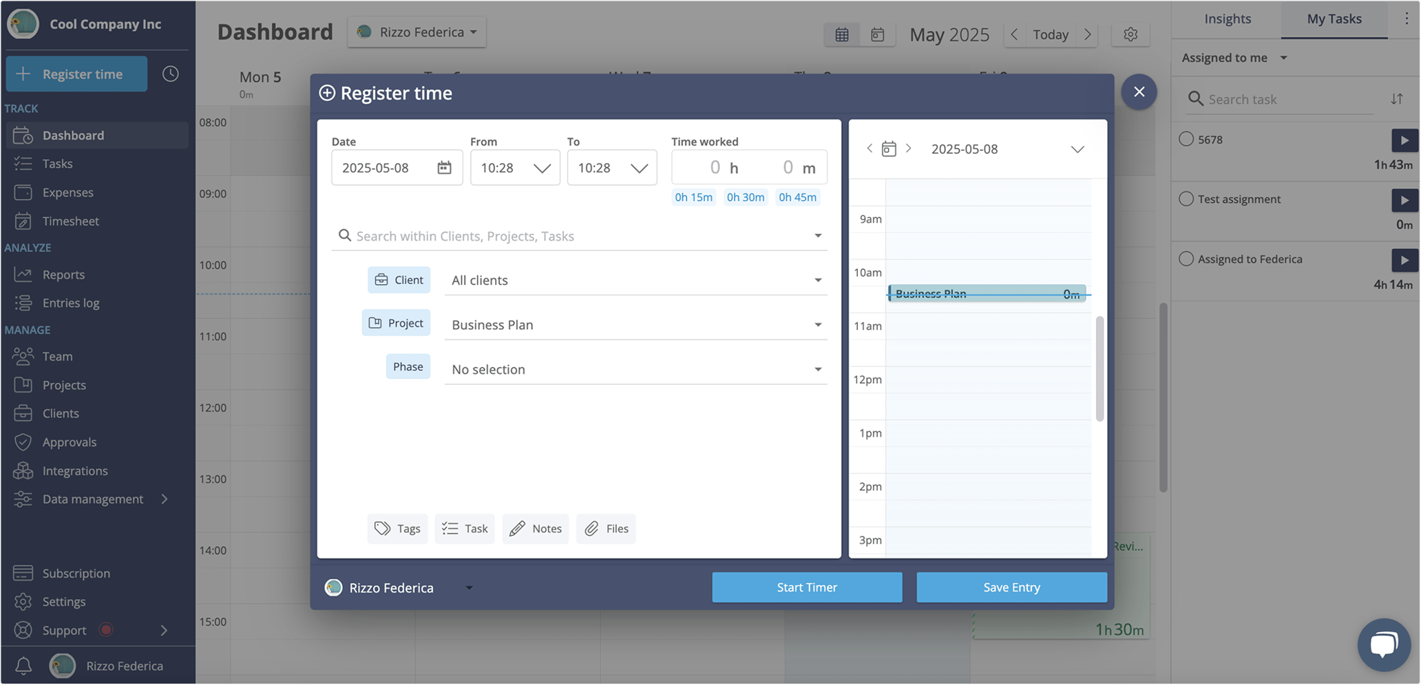 How to track time in Timeneye