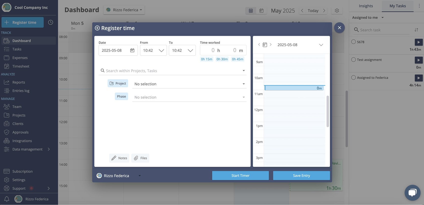 How to track time in Timeneye